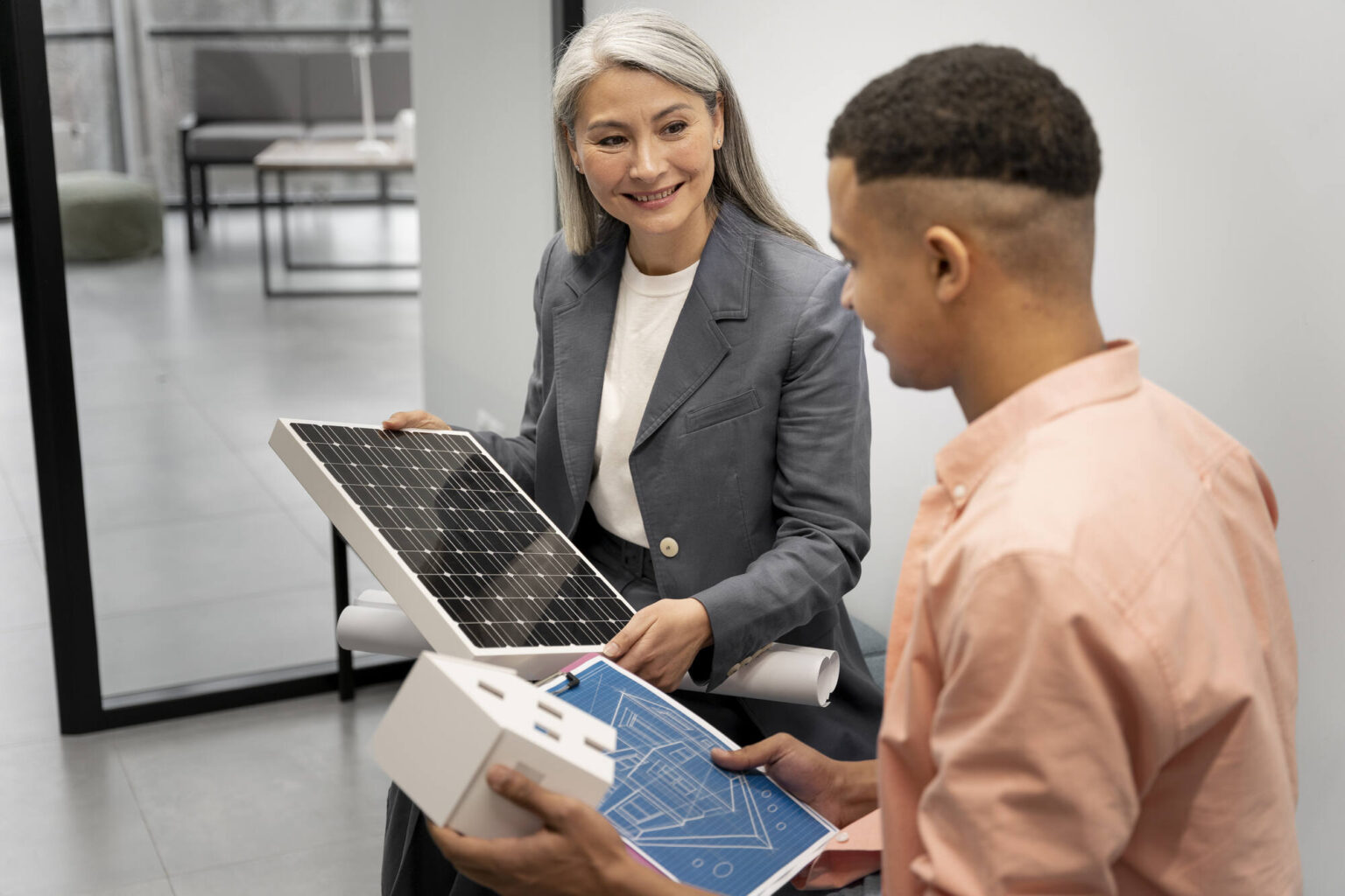 Energia solar e a redução de custos para pequenas empresas - Dalsun